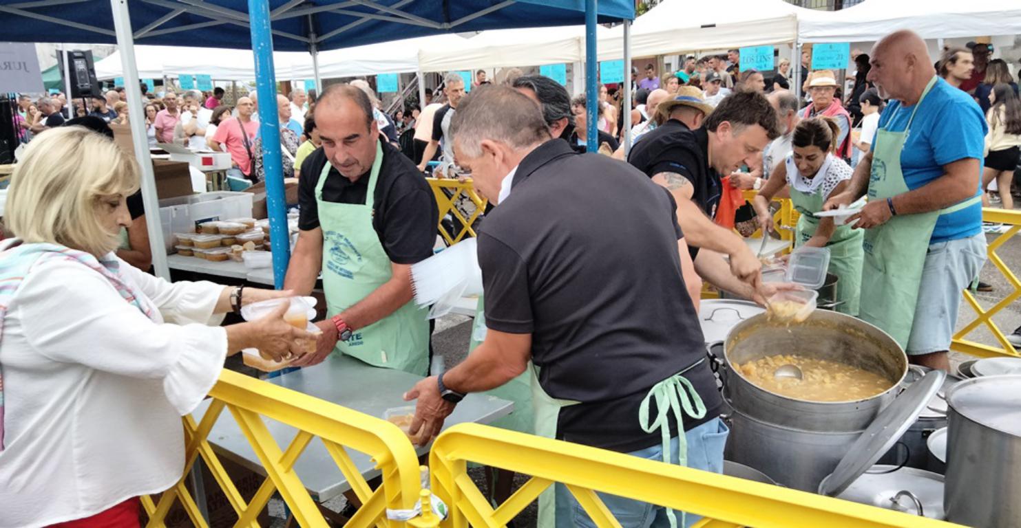 El grupo ‘Los Calocha’ ganó el Concurso de Marmite de las fiestas de ...